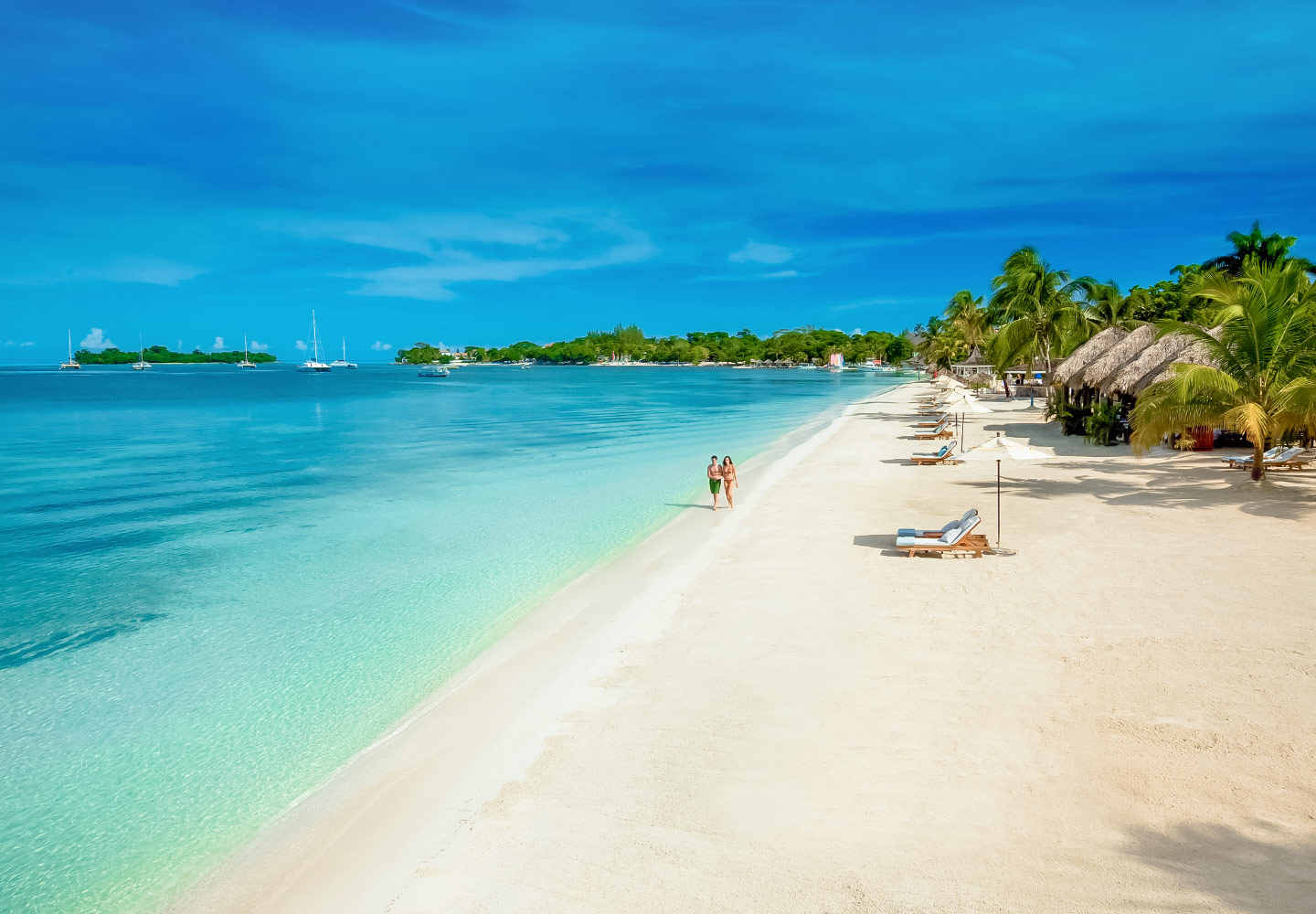 The famous Seven Mile Beach of Negril